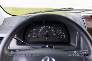 Pelēks Mercedes-Benz V-Class 2001 Tallina, ar dzinēja tilpumu 2.20 L un nobraukumu 379 tūkst. km par 5999 €, foto 27 vietnē AUTOMOTO.COM.LV