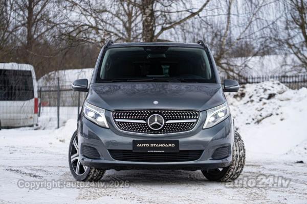 Pelēks Mercedes-Benz V-Class 2016 Tartu, ar dzinēja tilpumu 2.10 L un nobraukumu 175 tūkst. km par 35900 €, foto 3 vietnē AUTOMOTO.COM.LV