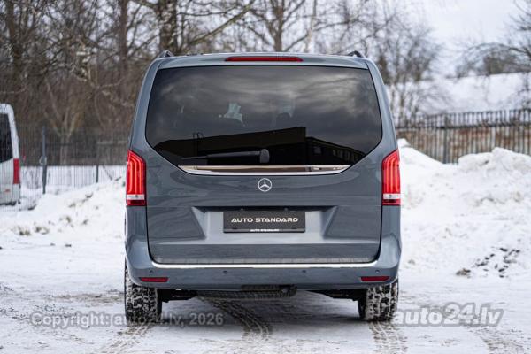 Pelēks Mercedes-Benz V-Class 2016 Tartu, ar dzinēja tilpumu 2.10 L un nobraukumu 175 tūkst. km par 35900 €, foto 11 vietnē AUTOMOTO.COM.LV