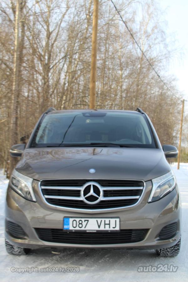 Grey Mercedes-Benz V-Class 2016 in Rakvere, with an engine capacity of 2.10 L and mileage of 292 thousand km for 26900 €, photo 2 on AUTOMOTO.COM.LV