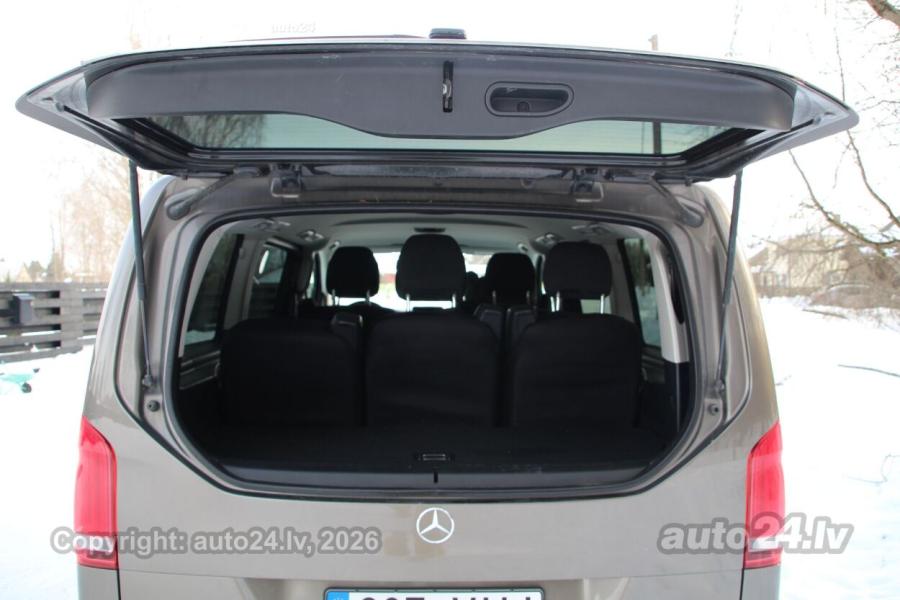 Pelēks Mercedes-Benz V-Class 2016 Rakvere, ar dzinēja tilpumu 2.10 L un nobraukumu 292 tūkst. km par 26900 €, foto 8 vietnē AUTOMOTO.COM.LV