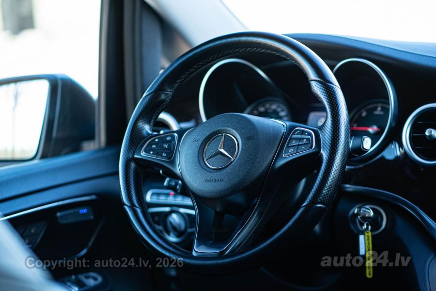 Pelēks Mercedes-Benz V-Class 2016 Tartu, ar dzinēja tilpumu 2.10 L un nobraukumu 179 tūkst. km par 34990 €, foto 16 vietnē AUTOMOTO.COM.LV