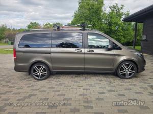 Grey Mercedes-Benz V-Class 2016 in Tallinn, with an engine capacity of 2.10 L and mileage of 241 thousand km for 29000 €, photo 5 on AUTOMOTO.COM.LV