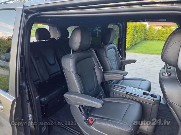 Grey Mercedes-Benz V-Class 2016 in Tallinn, with an engine capacity of 2.10 L and mileage of 241 thousand km for 29000 €, photo 9 on AUTOMOTO.COM.LV
