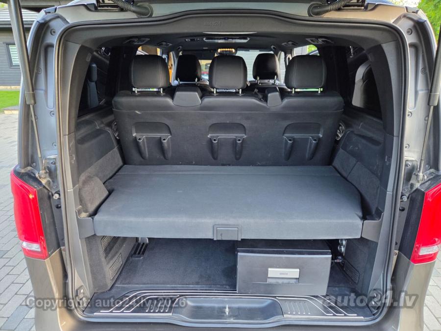 Grey Mercedes-Benz V-Class 2016 in Tallinn, with an engine capacity of 2.10 L and mileage of 241 thousand km for 29000 €, photo 13 on AUTOMOTO.COM.LV