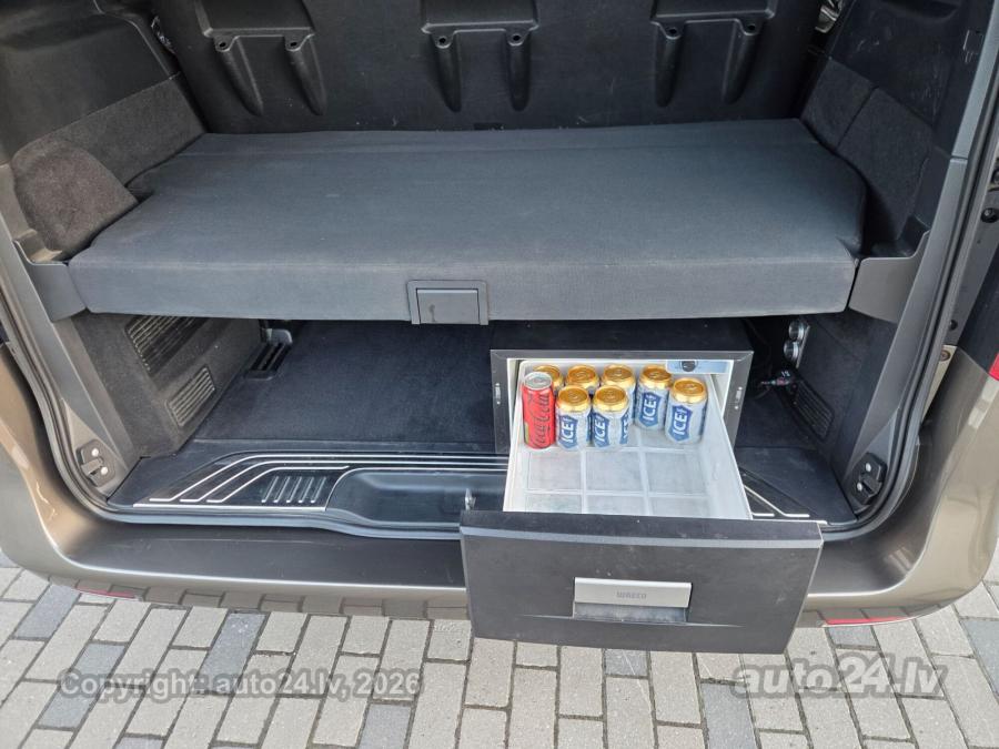 Grey Mercedes-Benz V-Class 2016 in Tallinn, with an engine capacity of 2.10 L and mileage of 241 thousand km for 29000 €, photo 14 on AUTOMOTO.COM.LV