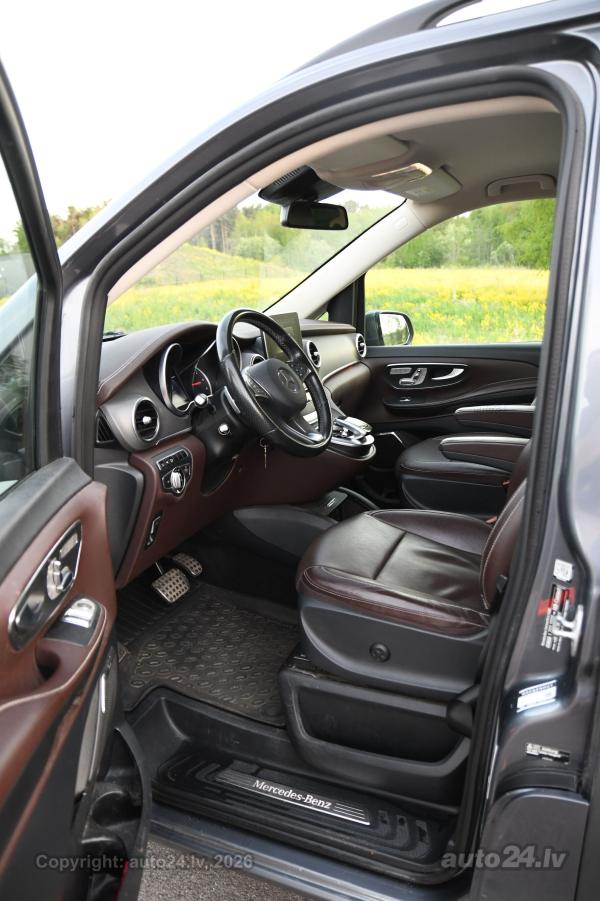 Mercedes-Benz V-Class 2016 in Tallinn on AUTOMOTO.COM.LV Grey Mercedes-Benz V-Class 2016 in Tallinn, with an engine capacity of 2.10 L and mileage of 169 thousand km for 33500 €, photo 7 on AUTOMOTO.COM.LV