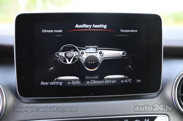 Mercedes-Benz V-Class 2016 in Tallinn on AUTOMOTO.COM.LV Grey Mercedes-Benz V-Class 2016 in Tallinn, with an engine capacity of 2.10 L and mileage of 169 thousand km for 33500 €, photo 11 on AUTOMOTO.COM.LV