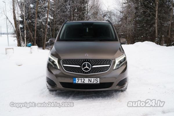 Grey Mercedes-Benz V-Class 2017 in Tallinn, with an engine capacity of 2.10 L and mileage of 259 thousand km for 34500 €, photo 2 on AUTOMOTO.COM.LV