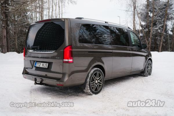 Grey Mercedes-Benz V-Class 2017 in Tallinn, with an engine capacity of 2.10 L and mileage of 259 thousand km for 34500 €, photo 4 on AUTOMOTO.COM.LV