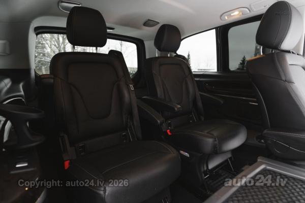 Pelēks Mercedes-Benz V-Class 2017 Tallina, ar dzinēja tilpumu 2.10 L un nobraukumu 259 tūkst. km par 34500 €, foto 11 vietnē AUTOMOTO.COM.LV