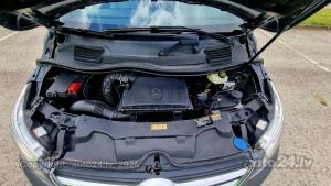 Grey Mercedes-Benz V-Class 2017 in Tallinn, with an engine capacity of 2.10 L and mileage of 0 thousand km for 29900 €, photo 13 on AUTOMOTO.COM.LV