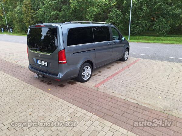 Grey Mercedes-Benz V-Class 2017 in Parnu, with an engine capacity of 2.10 L and mileage of 179 thousand km for 33900 €, photo 6 on AUTOMOTO.COM.LV