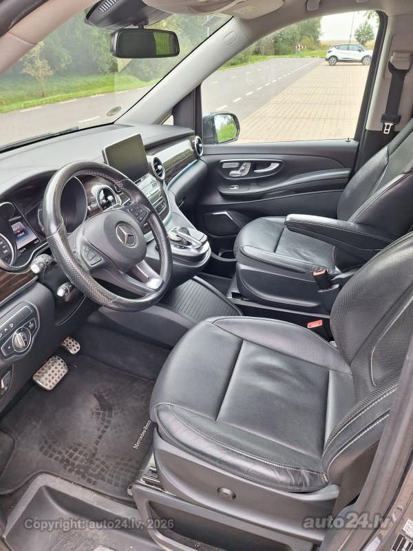 Grey Mercedes-Benz V-Class 2017 in Parnu, with an engine capacity of 2.10 L and mileage of 179 thousand km for 33900 €, photo 10 on AUTOMOTO.COM.LV