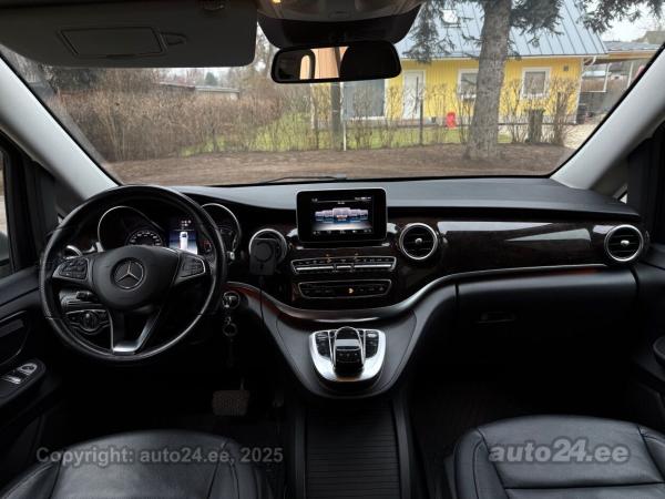 Pelēks Mercedes-Benz V-Class 2018 Tallina, ar dzinēja tilpumu 2.10 L un nobraukumu 111 tūkst. km par 44900 €, foto 11 vietnē AUTOMOTO.COM.LV