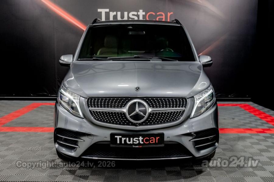Grey Mercedes-Benz V-Class 2019 in Parnu, with an engine capacity of 2.00 L and mileage of 147 thousand km for 45900 €, photo 4 on AUTOMOTO.COM.LV