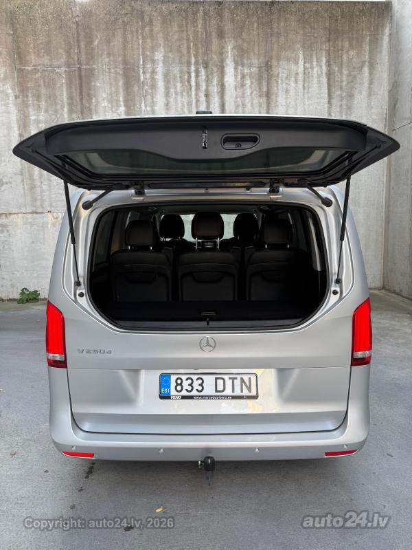 Grey Mercedes-Benz V-Class 2019 in Tallinn, with an engine capacity of 2.10 L and mileage of 110 thousand km for 39750 €, photo 6 on AUTOMOTO.COM.LV