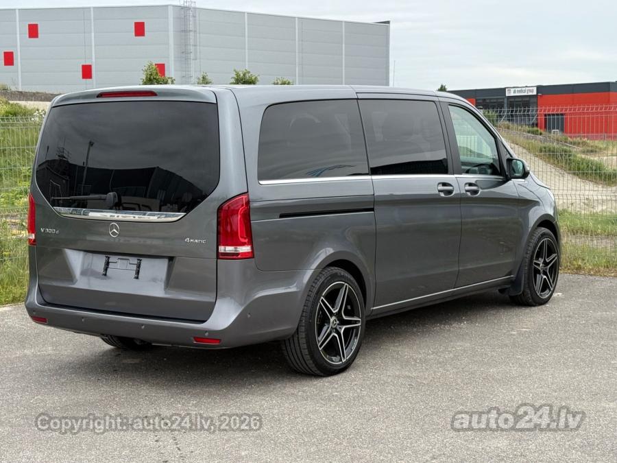 Grey Mercedes-Benz V-Class 2019 in Tallinn, with an engine capacity of 2.00 L and mileage of 216 thousand km for 34990 €, photo 8 on AUTOMOTO.COM.LV