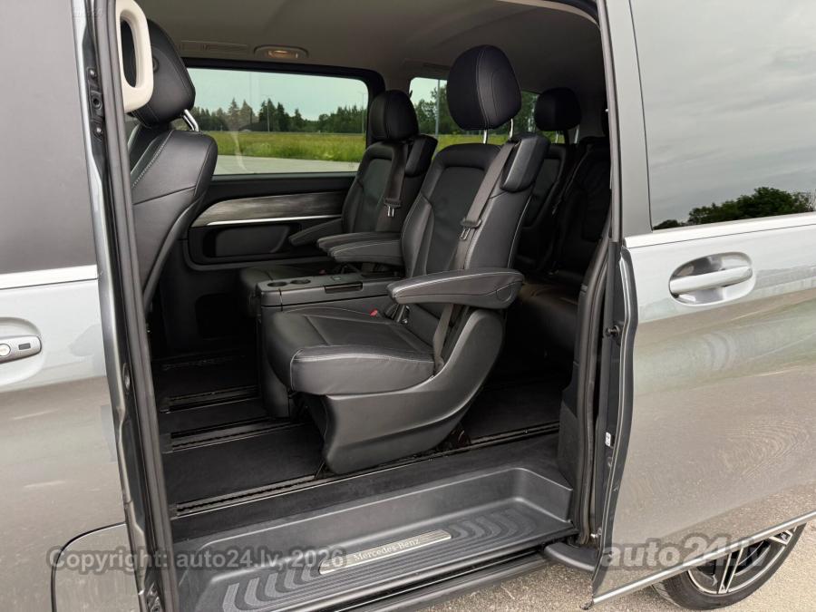 Grey Mercedes-Benz V-Class 2019 in Tallinn, with an engine capacity of 2.00 L and mileage of 216 thousand km for 34990 €, photo 12 on AUTOMOTO.COM.LV