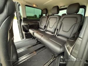 Grey Mercedes-Benz V-Class 2019 in Tallinn, with an engine capacity of 2.00 L and mileage of 216 thousand km for 34990 €, photo 14 on AUTOMOTO.COM.LV