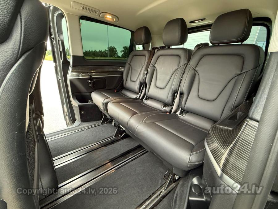 Grey Mercedes-Benz V-Class 2019 in Tallinn, with an engine capacity of 2.00 L and mileage of 216 thousand km for 34990 €, photo 14 on AUTOMOTO.COM.LV
