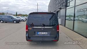 Grey Mercedes-Benz V-Class 2020 in Tartu, with an engine capacity of 2.00 L and mileage of 179 thousand km for 44990 €, photo 7 on AUTOMOTO.COM.LV
