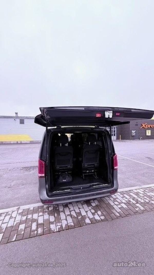Pelēks Mercedes-Benz V-Class 2022 Tallina, ar dzinēja tilpumu 2.00 L un nobraukumu 188 tūkst. km par 65000 €, foto 11 vietnē AUTOMOTO.COM.LV