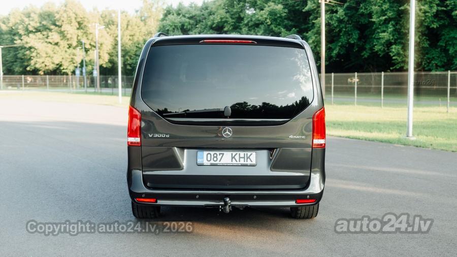 Grey Mercedes-Benz V-Class 2022 in Tallinn, with an engine capacity of 2.00 L and mileage of 151 thousand km for 63000 €, photo 5 on AUTOMOTO.COM.LV