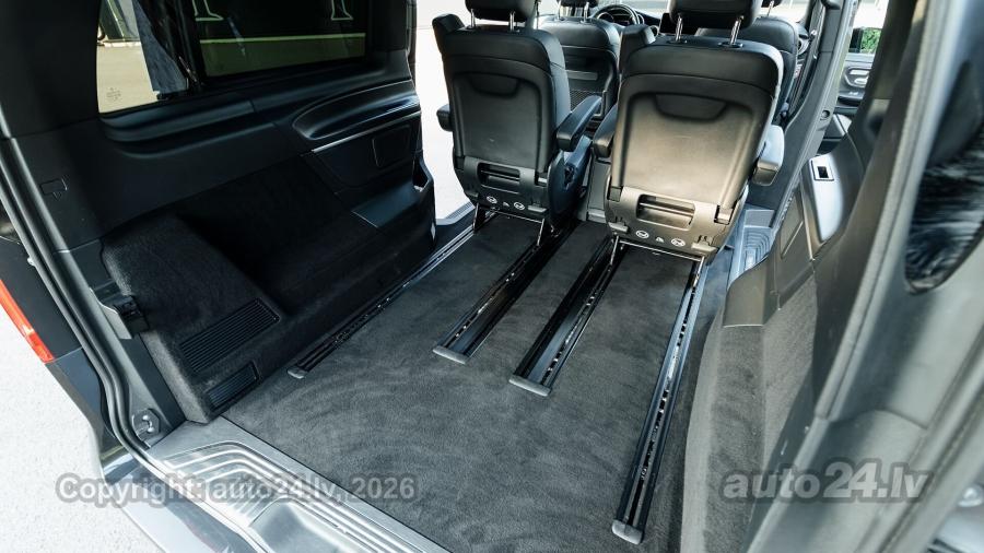 Grey Mercedes-Benz V-Class 2022 in Tallinn, with an engine capacity of 2.00 L and mileage of 151 thousand km for 63000 €, photo 16 on AUTOMOTO.COM.LV