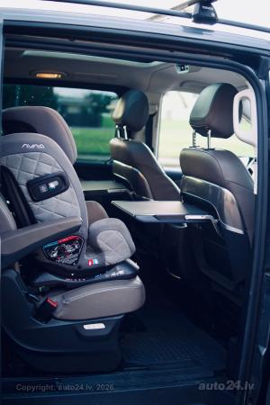 Grey Mercedes-Benz V-Class 2022 in Tallinn, with an engine capacity of 2.00 L and mileage of 93 thousand km for 60000 €, photo 13 on AUTOMOTO.COM.LV