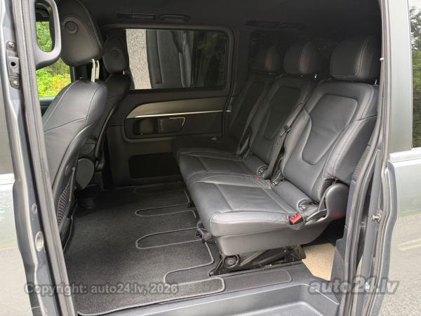 Pelēks Mercedes-Benz V-Class 2023 Rapla, ar dzinēja tilpumu 2.00 L un nobraukumu 71 tūkst. km par 71900 €, foto 11 vietnē AUTOMOTO.COM.LV