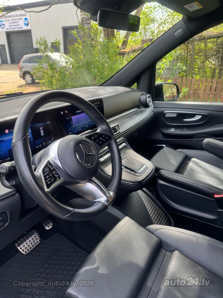 Pelēks Mercedes-Benz V-Class 2024 Tartu, ar dzinēja tilpumu 2.00 L un nobraukumu 31 tūkst. km par 86500 €, foto 17 vietnē AUTOMOTO.COM.LV