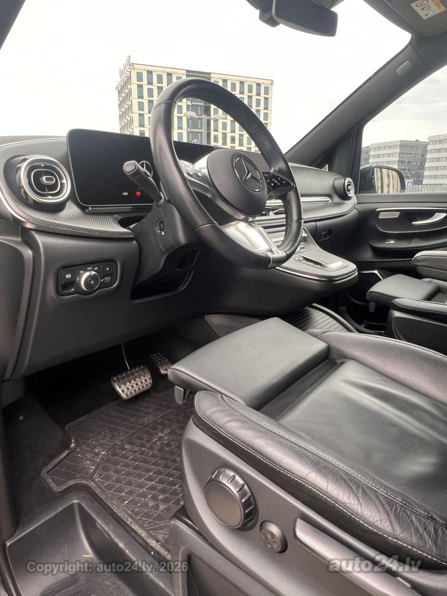Pelēks Mercedes-Benz V-Class 2024 Tallina, ar dzinēja tilpumu 2.00 L un nobraukumu 75 tūkst. km par 76990 €, foto 16 vietnē AUTOMOTO.COM.LV