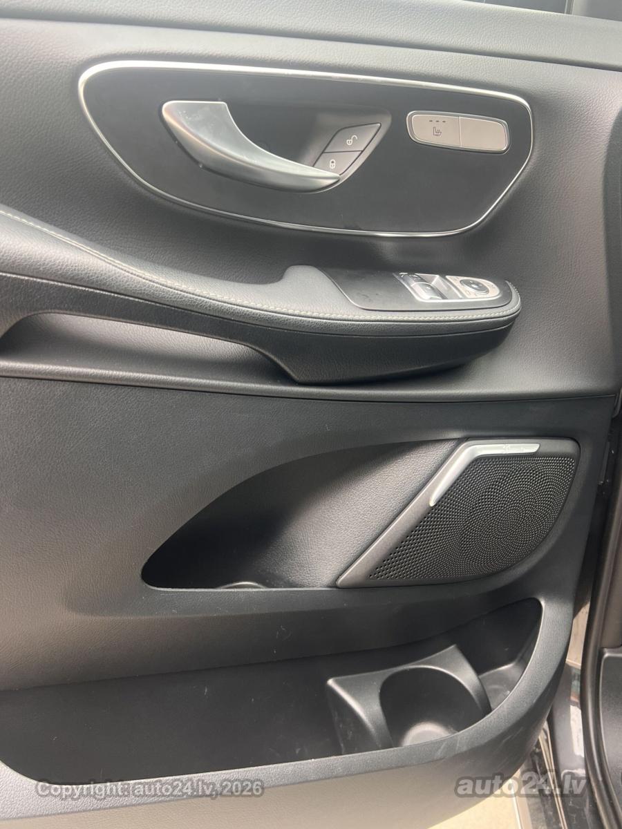 Pelēks Mercedes-Benz V-Class 2024 Tallina, ar dzinēja tilpumu 2.00 L un nobraukumu 75 tūkst. km par 76990 €, foto 22 vietnē AUTOMOTO.COM.LV