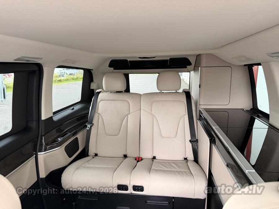 Pelēks Mercedes-Benz V-Class 2024 Tallina, ar dzinēja tilpumu 2.00 L un nobraukumu 27 tūkst. km par 83080 €, foto 10 vietnē AUTOMOTO.COM.LV