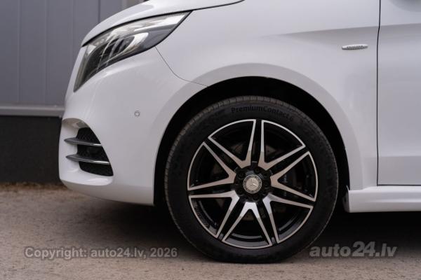 White Mercedes-Benz V-Class 2016 in Tallinn, with an engine capacity of 2.10 L and mileage of 177 thousand km for 39900 €, photo 6 on AUTOMOTO.COM.LV