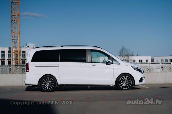 White Mercedes-Benz V-Class 2016 in Tallinn, with an engine capacity of 2.10 L and mileage of 364 thousand km for 29900 €, photo 3 on AUTOMOTO.COM.LV