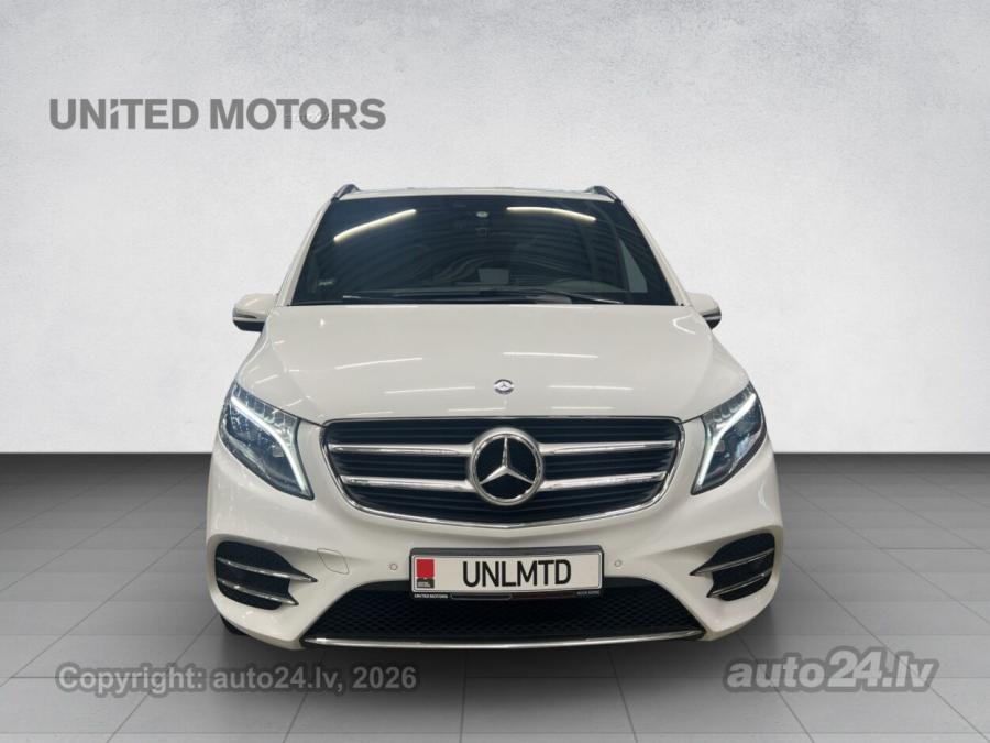 White Mercedes-Benz V-Class 2017 in Tallinn, with an engine capacity of 2.10 L and mileage of 171 thousand km for 29900 €, photo 5 on AUTOMOTO.COM.LV
