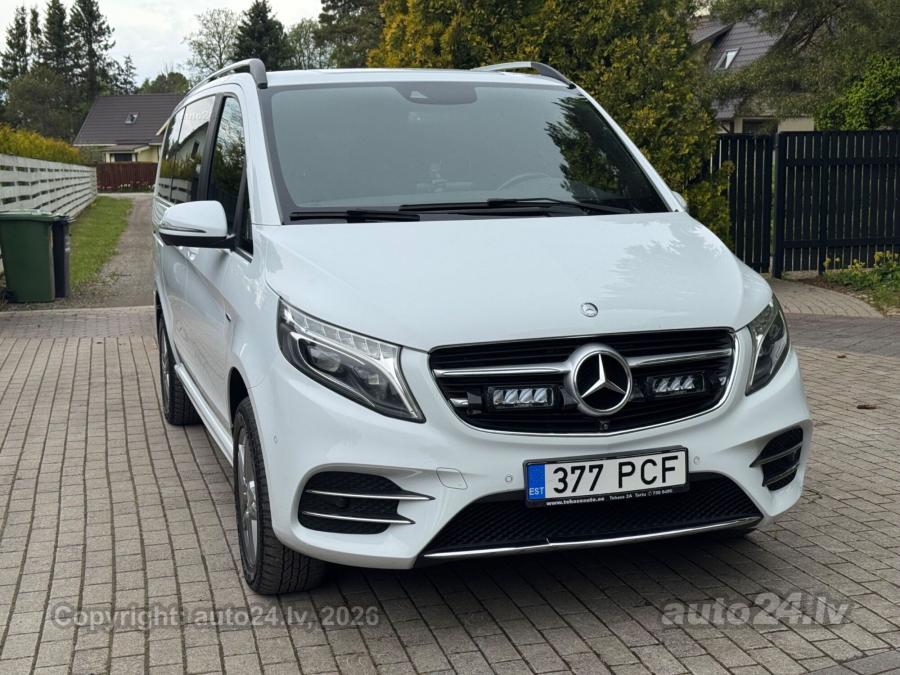 White Mercedes-Benz V-Class 2017 in Tallinn, with an engine capacity of 2.10 L and mileage of 154 thousand km for 39000 €, photo 1 on AUTOMOTO.COM.LV