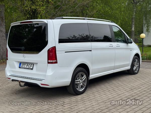 White Mercedes-Benz V-Class 2017 in Tallinn, with an engine capacity of 2.10 L and mileage of 154 thousand km for 39000 €, photo 4 on AUTOMOTO.COM.LV