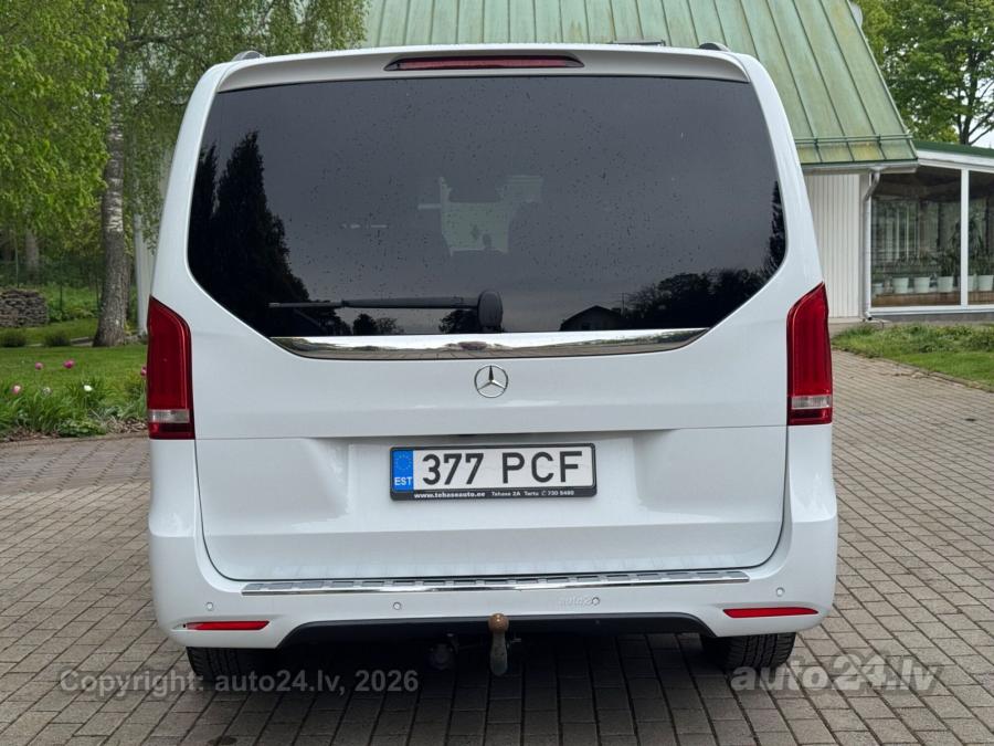 White Mercedes-Benz V-Class 2017 in Tallinn, with an engine capacity of 2.10 L and mileage of 154 thousand km for 39000 €, photo 6 on AUTOMOTO.COM.LV