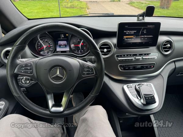 White Mercedes-Benz V-Class 2017 in Tallinn, with an engine capacity of 2.10 L and mileage of 154 thousand km for 39000 €, photo 9 on AUTOMOTO.COM.LV