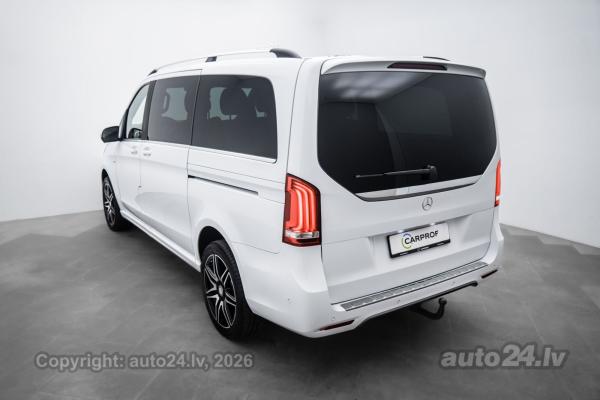 White Mercedes-Benz V-Class 2017 in Tallinn, with an engine capacity of 2.10 L and mileage of 154 thousand km for 35999 €, photo 6 on AUTOMOTO.COM.LV