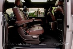 White Mercedes-Benz V-Class 2017 in Parnu, with an engine capacity of 2.10 L and mileage of 133 thousand km for 41900 €, photo 18 on AUTOMOTO.COM.LV