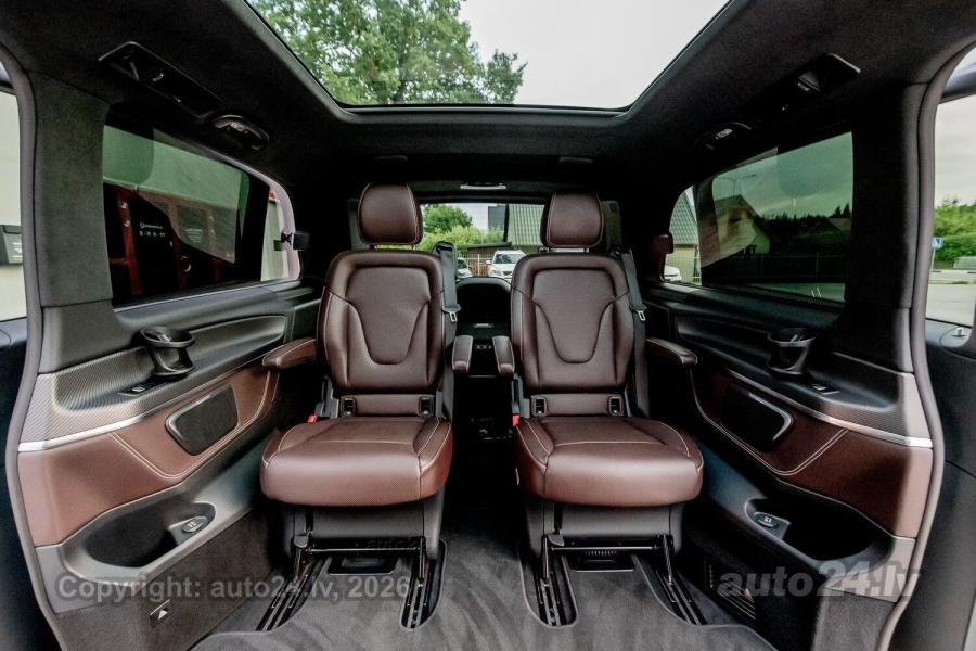 White Mercedes-Benz V-Class 2017 in Parnu, with an engine capacity of 2.10 L and mileage of 133 thousand km for 41900 €, photo 21 on AUTOMOTO.COM.LV