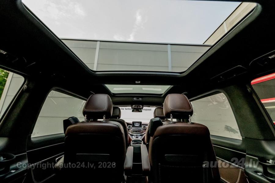 White Mercedes-Benz V-Class 2017 in Parnu, with an engine capacity of 2.10 L and mileage of 133 thousand km for 41900 €, photo 22 on AUTOMOTO.COM.LV