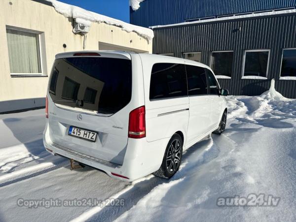 Balts Mercedes-Benz V-Class 2019 Tallina, ar dzinēja tilpumu 2.00 L un nobraukumu 222 tūkst. km par 44900 €, foto 4 vietnē AUTOMOTO.COM.LV