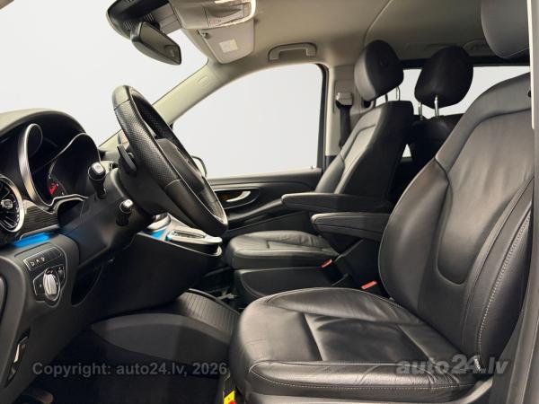Balts Mercedes-Benz V-Class 2020 Tallina, ar dzinēja tilpumu 2.00 L un nobraukumu 54 tūkst. km par 49900 €, foto 5 vietnē AUTOMOTO.COM.LV