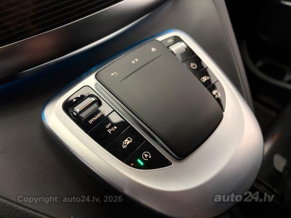 Balts Mercedes-Benz V-Class 2020 Tallina, ar dzinēja tilpumu 2.00 L un nobraukumu 54 tūkst. km par 49900 €, foto 10 vietnē AUTOMOTO.COM.LV