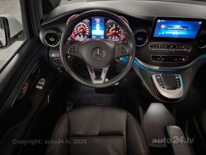 White Mercedes-Benz V-Class 2021 in Tallinn, with an engine capacity of 2.00 L and mileage of 200 thousand km for 43900 €, photo 6 on AUTOMOTO.COM.LV